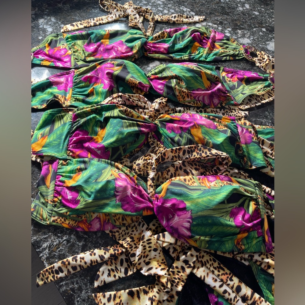 Victoria’s Secret’s Bikini Bombshell And Bandeau In E… - Gem